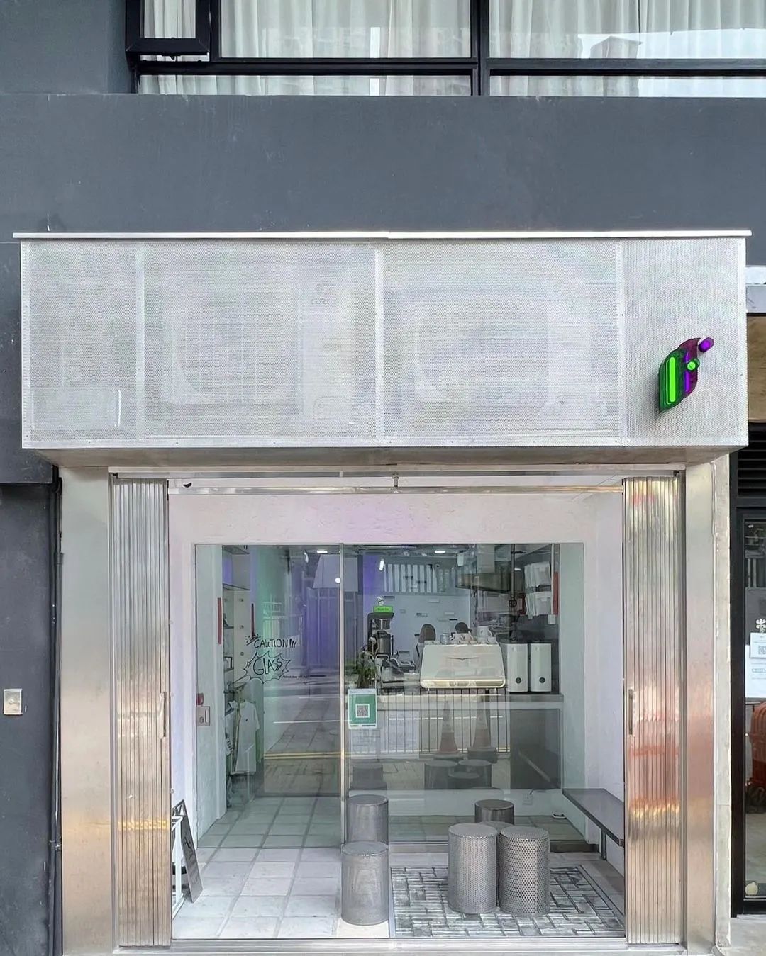 Flow Flot Specialty Coffee Shop by IvyLKY